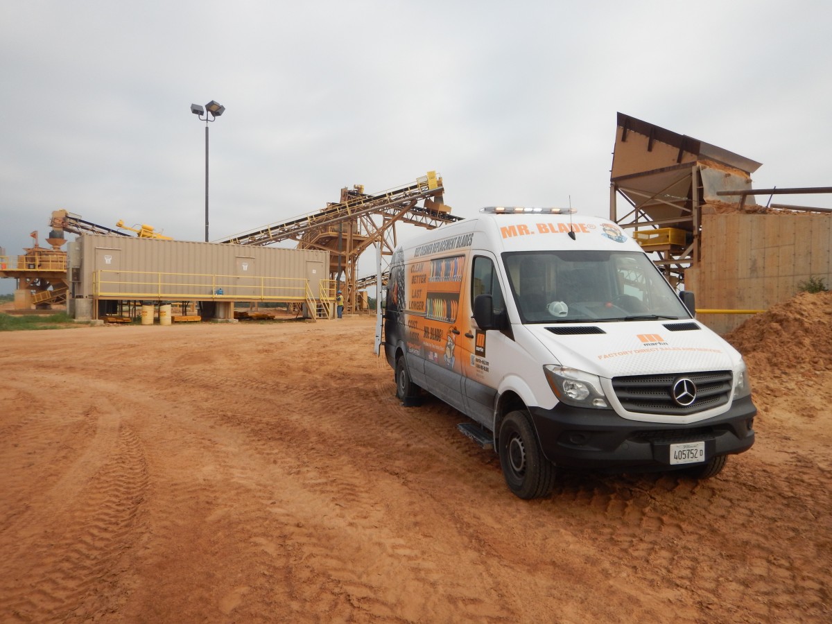 Mr. Blade - Martin Engineering Blade Replacement Program